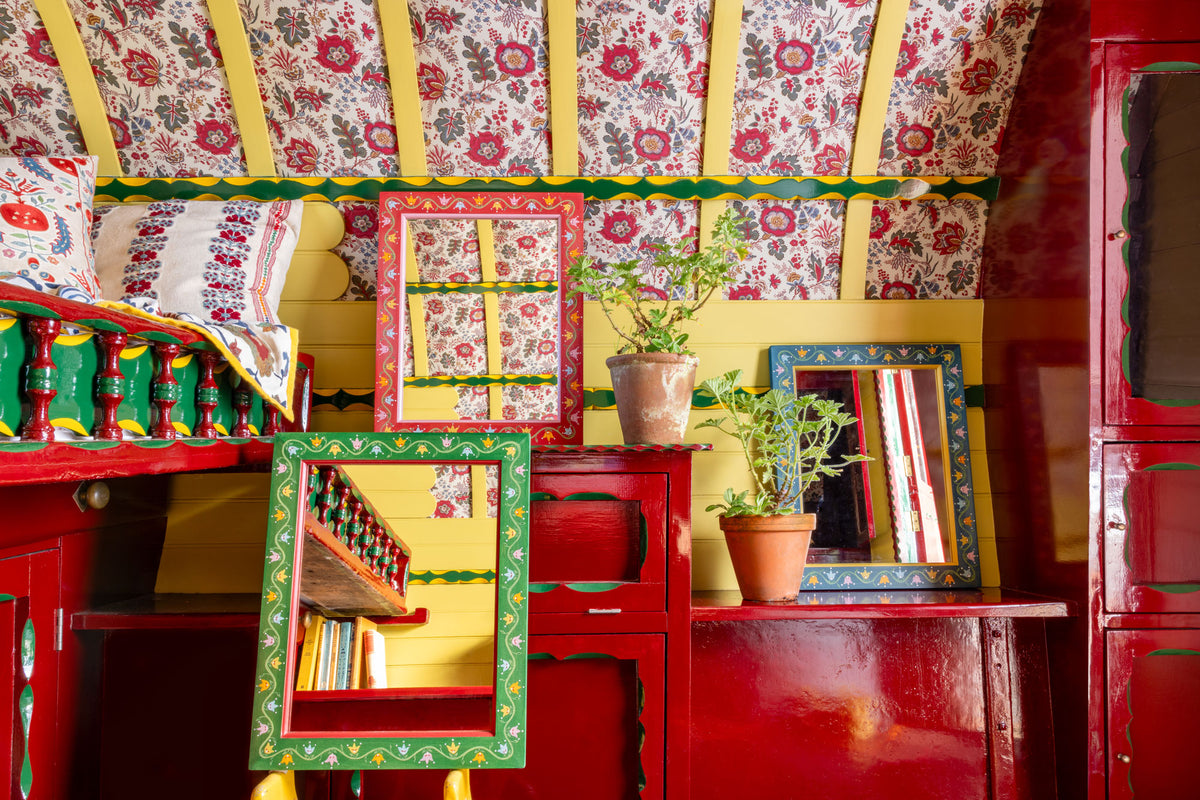 Tess Newall | Decorative Art and Homewares
